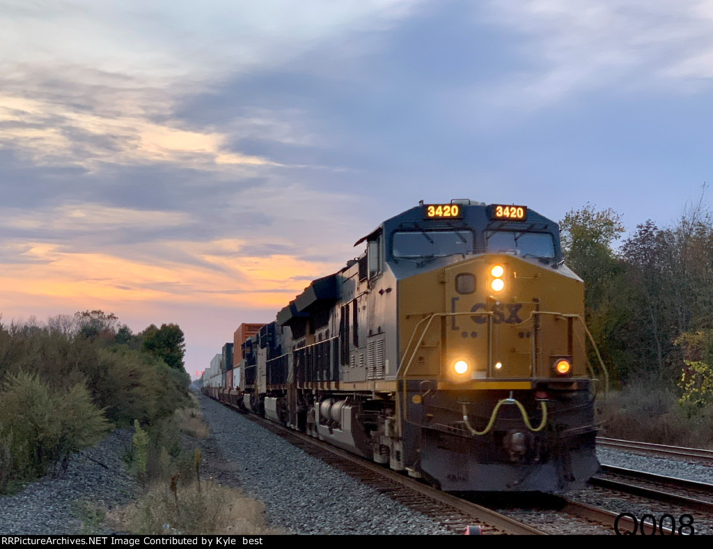 CSX 3420 on Q008